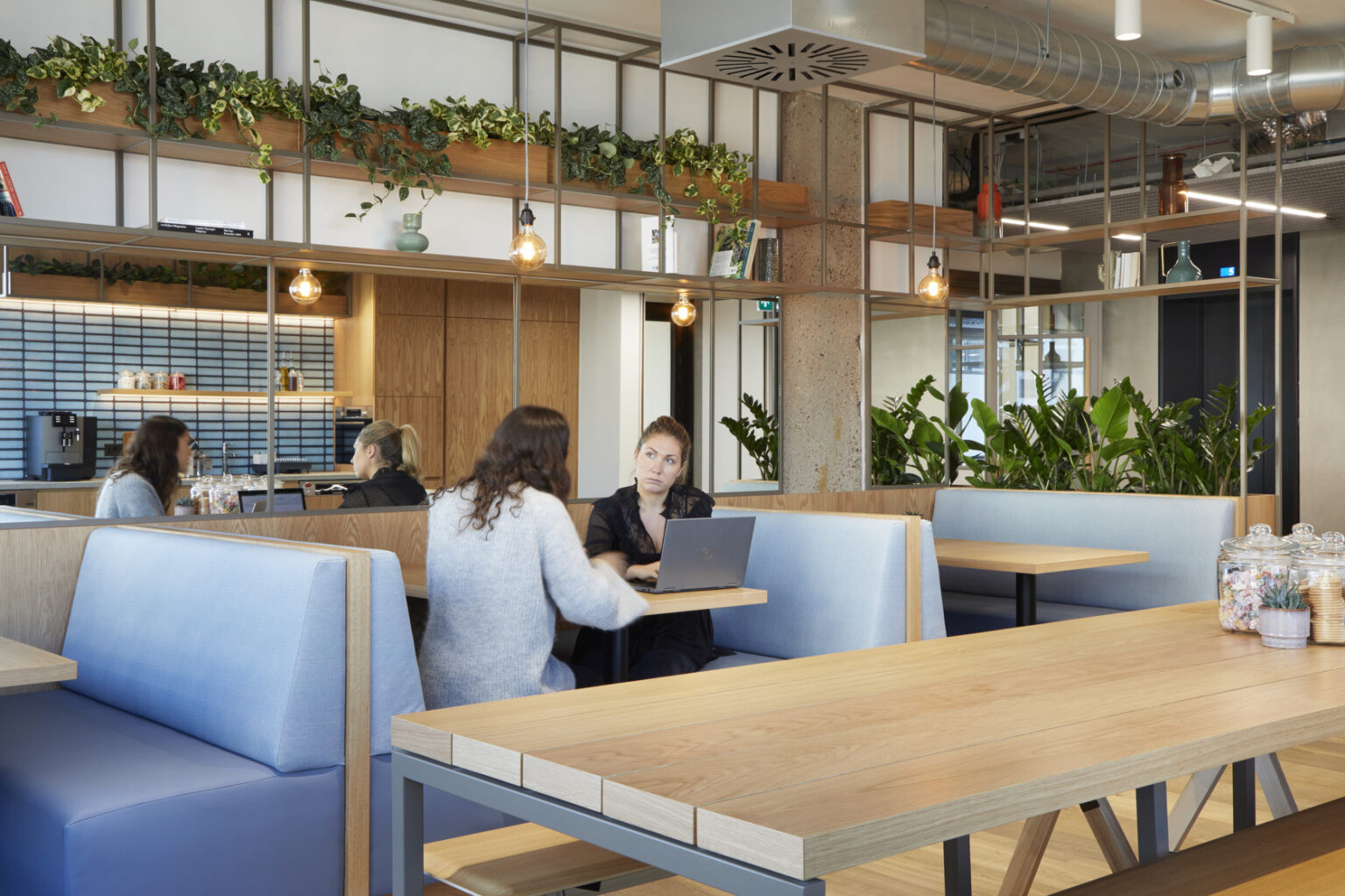 Fora - Shoreditch - Great Eastern Street - Find A Desk